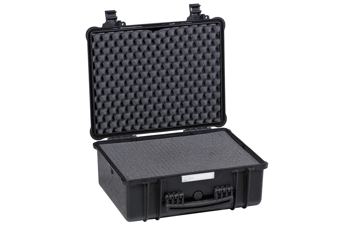 4820B Black Explorer suitcase with Int foam - L 480 x W 370 x D 205 mm