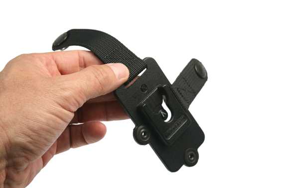 AQ 974 AQUAPAC fast clip type support to fix backpack shoulder harness