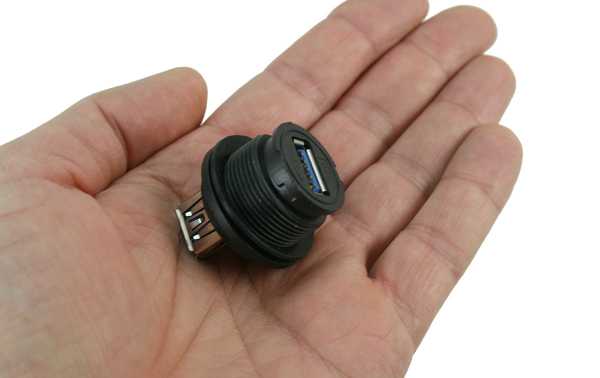 CON4162 Waterproof Adapter IP65, USB A 3.0 female-female for chassis