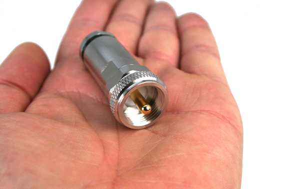 M&P CO-UHF7-MS Connecteur PL mâle pour câble de di...