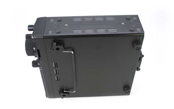 YAESU FT-710 AESS HF transmitter 1.8 - 50 Mhz power 100 watts