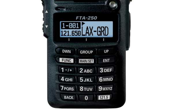 FTA250L YAESU Air Band Transceiver 118-136 Mhz