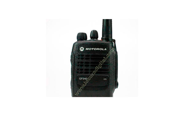 UHF PROFESSIONAL MOTOROLA GP340 WALKIE 403-470 MHz