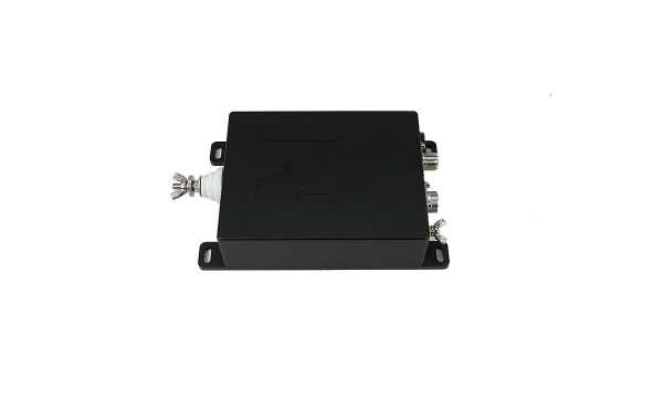 MAT-40 YAESU Tuner automatique extérieur HF 1,8-54 Mhz 100 watts