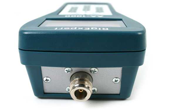 RIGEXPERT AA-650 ZOOM Analyseur d'antenne de 100 Khz à ...